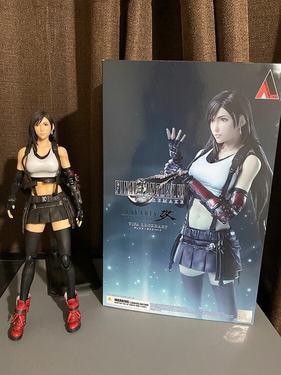 Figuras 2B y Tifa - compra/venta - gamerchile - comunidad de ...